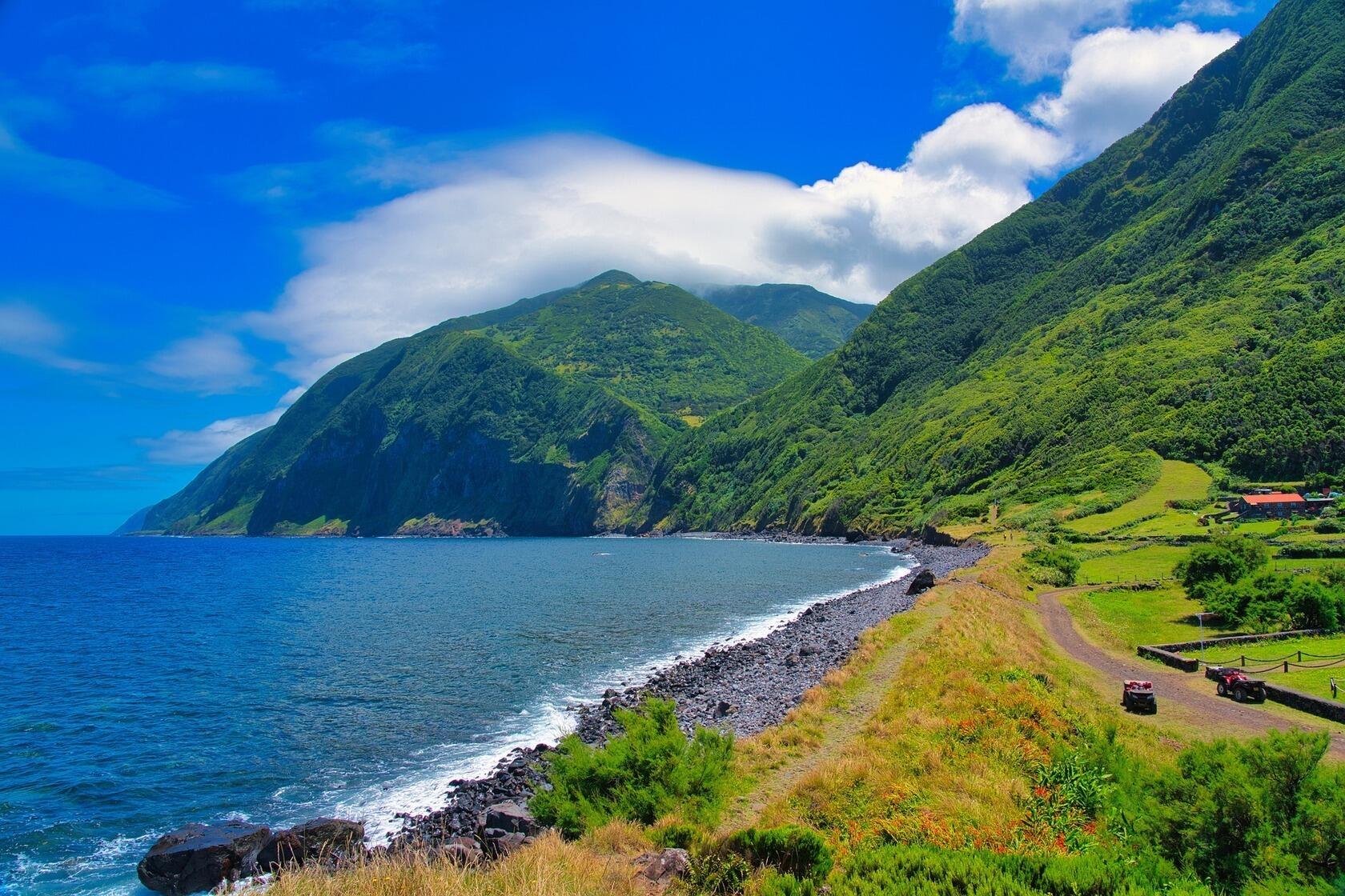 Azory — bajecznie zielone ogrody na środku Atlantyku | Wakacje na ...